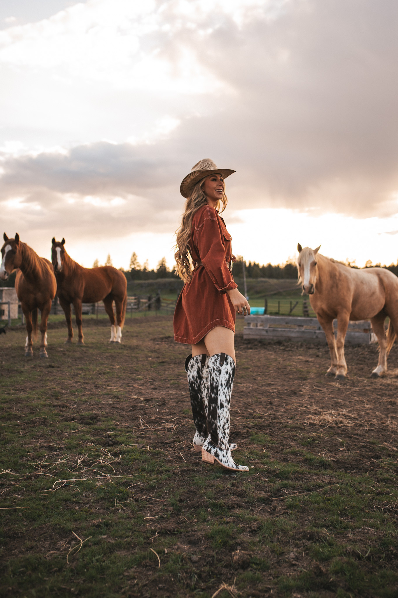 Liberty Black Fiorella Over the Knee Cowhide Blanco Cafe LB7129210