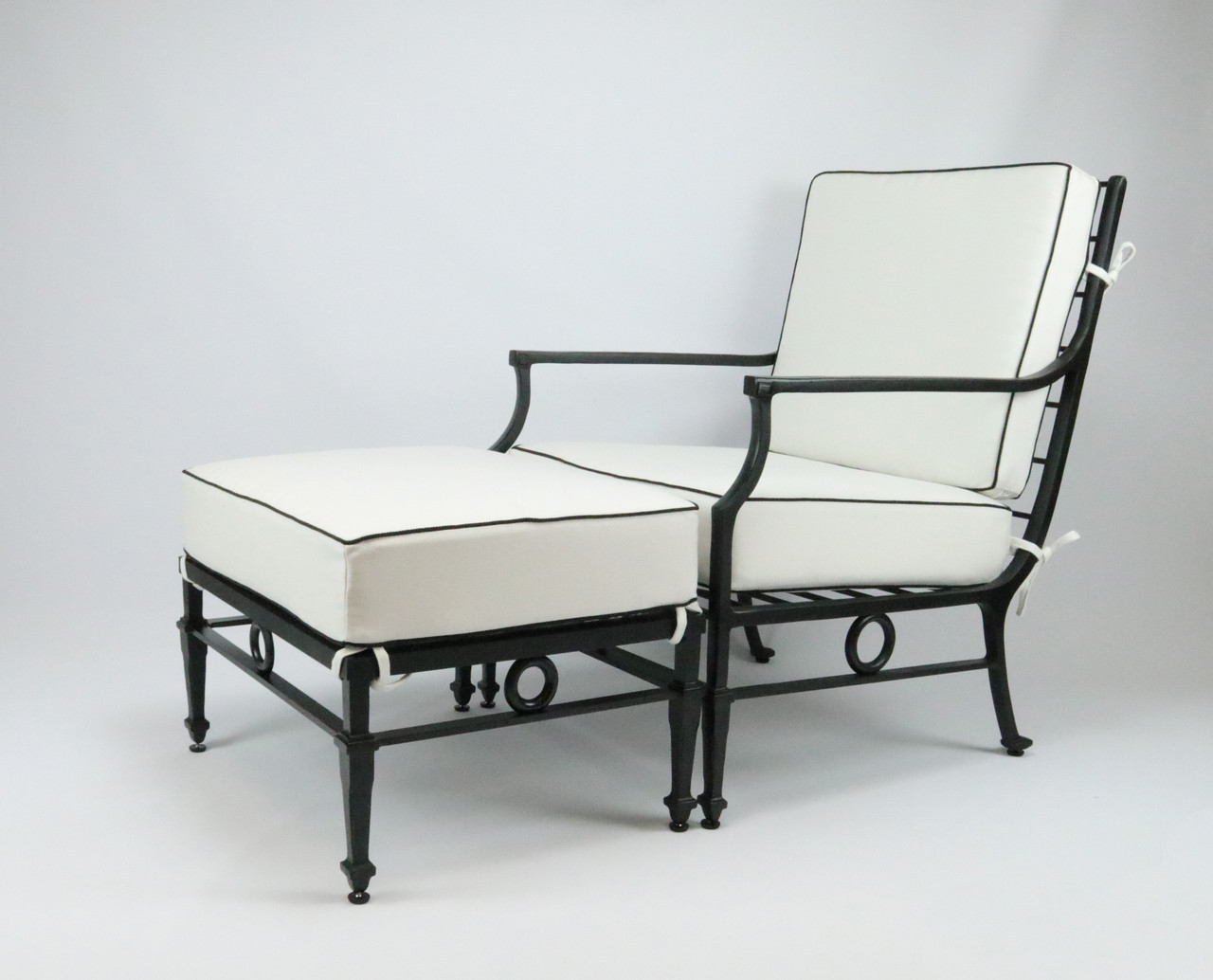 Neoclassical Grand Chair - Kenneth Lynch and Sons