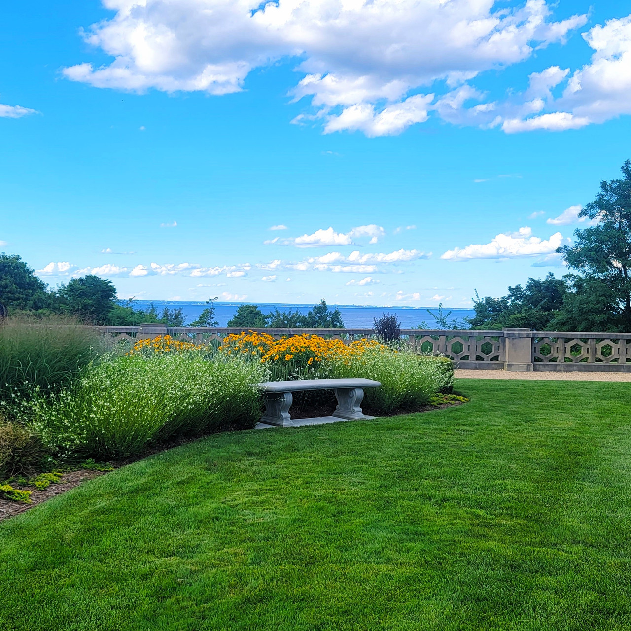 Library Bench - Kenneth Lynch and Sons