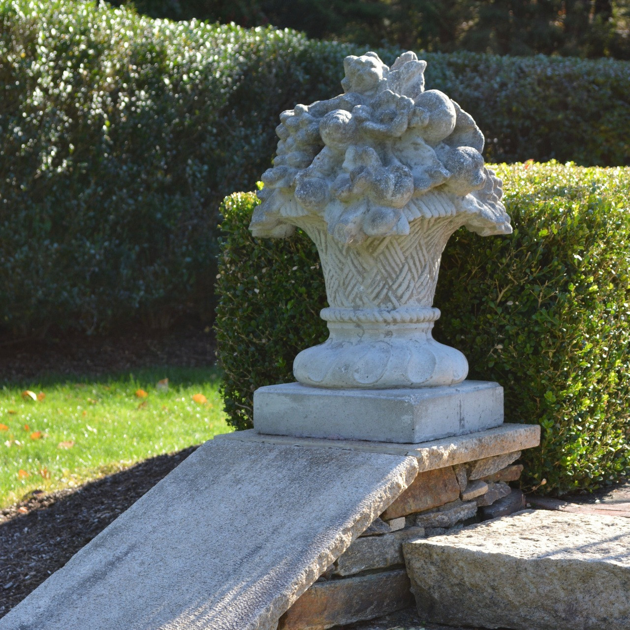 Cast stone Fruit Basket - Kenneth Lynch and Sons