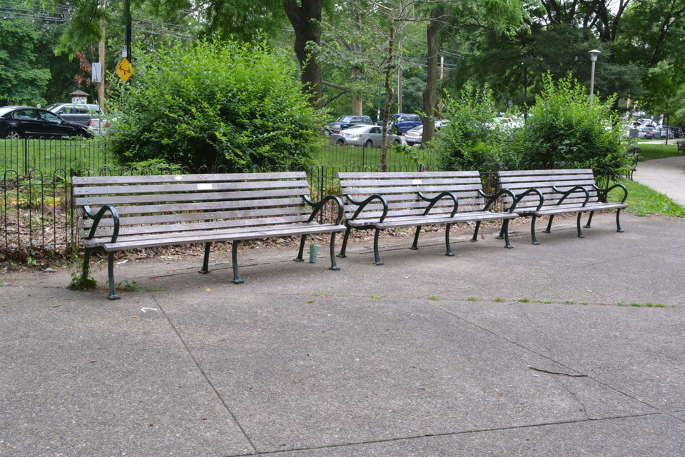 Hermann Park Bench - Kenneth Lynch and Sons