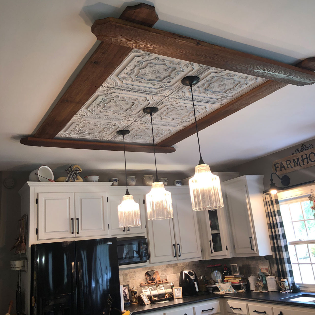 Elizabethan Shield #DCT04 Bulk Pack - PVC Ceiling Tile 25 Pack | DCT