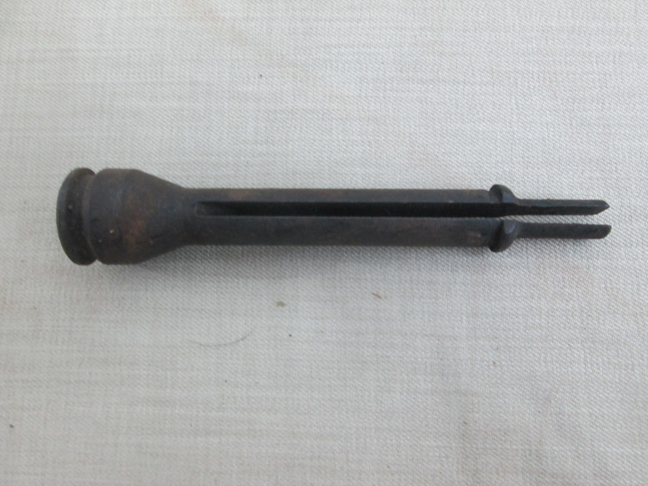 USGI 50 Cal Spotting Rifle Round Broken Shell Extractor