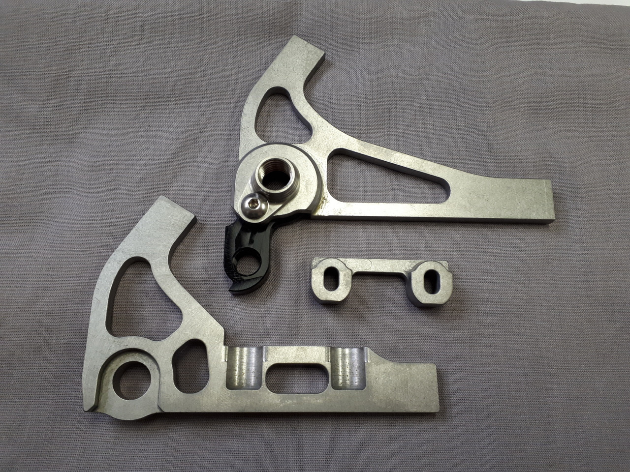 Flat Mount Thru Axle Dropout Stainless Steel - Bear Frame Supplies