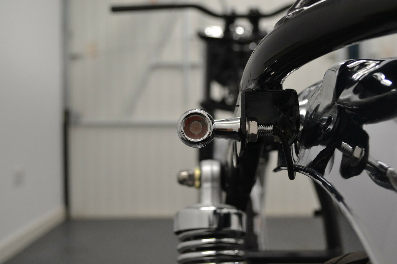 Motorcycle Motorbike Custom Chrome Aluminium LED Indicators / Turn Signals