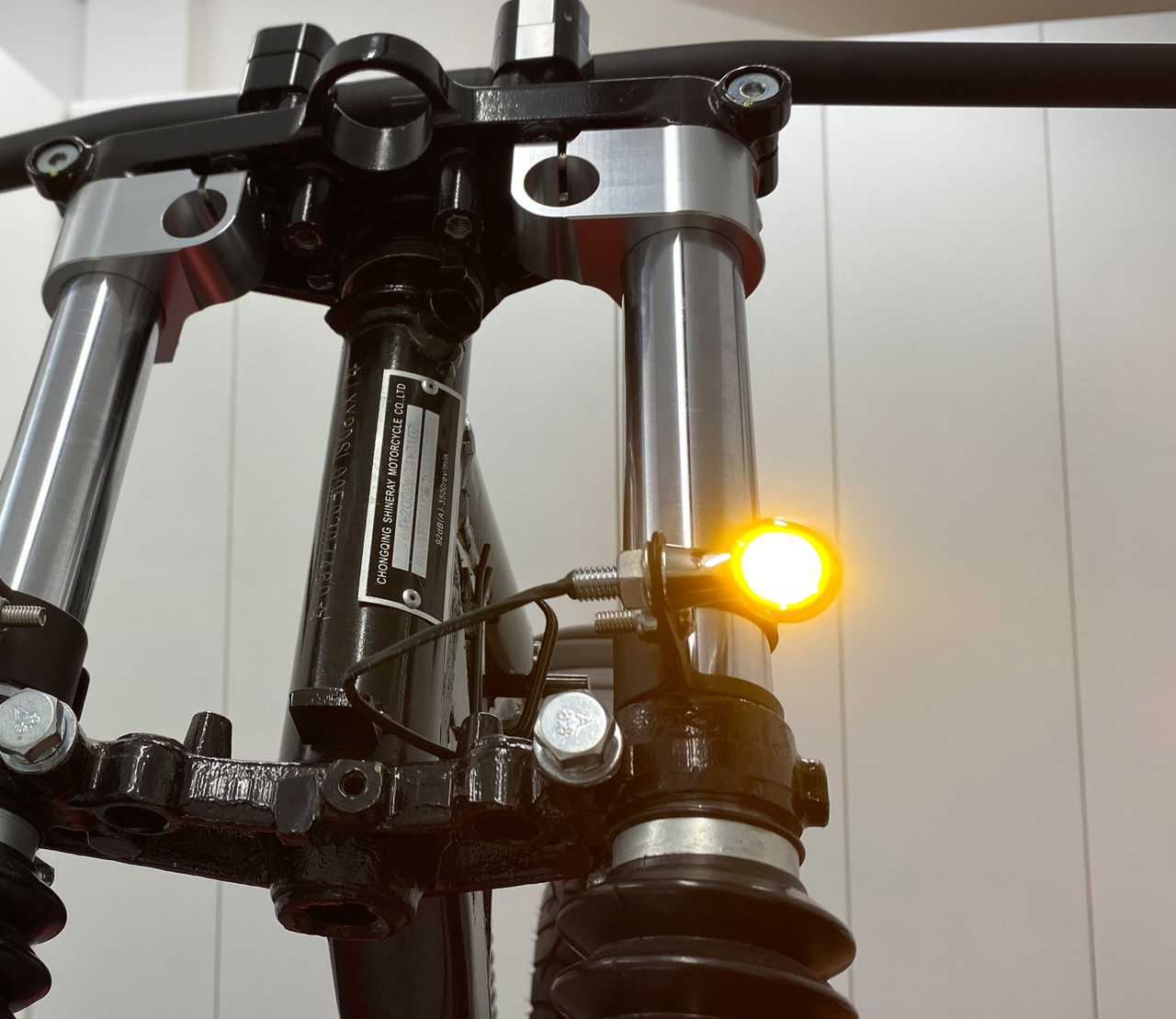 Motorcycle Motorbike Custom Chrome Aluminium LED Indicators / Turn Signals