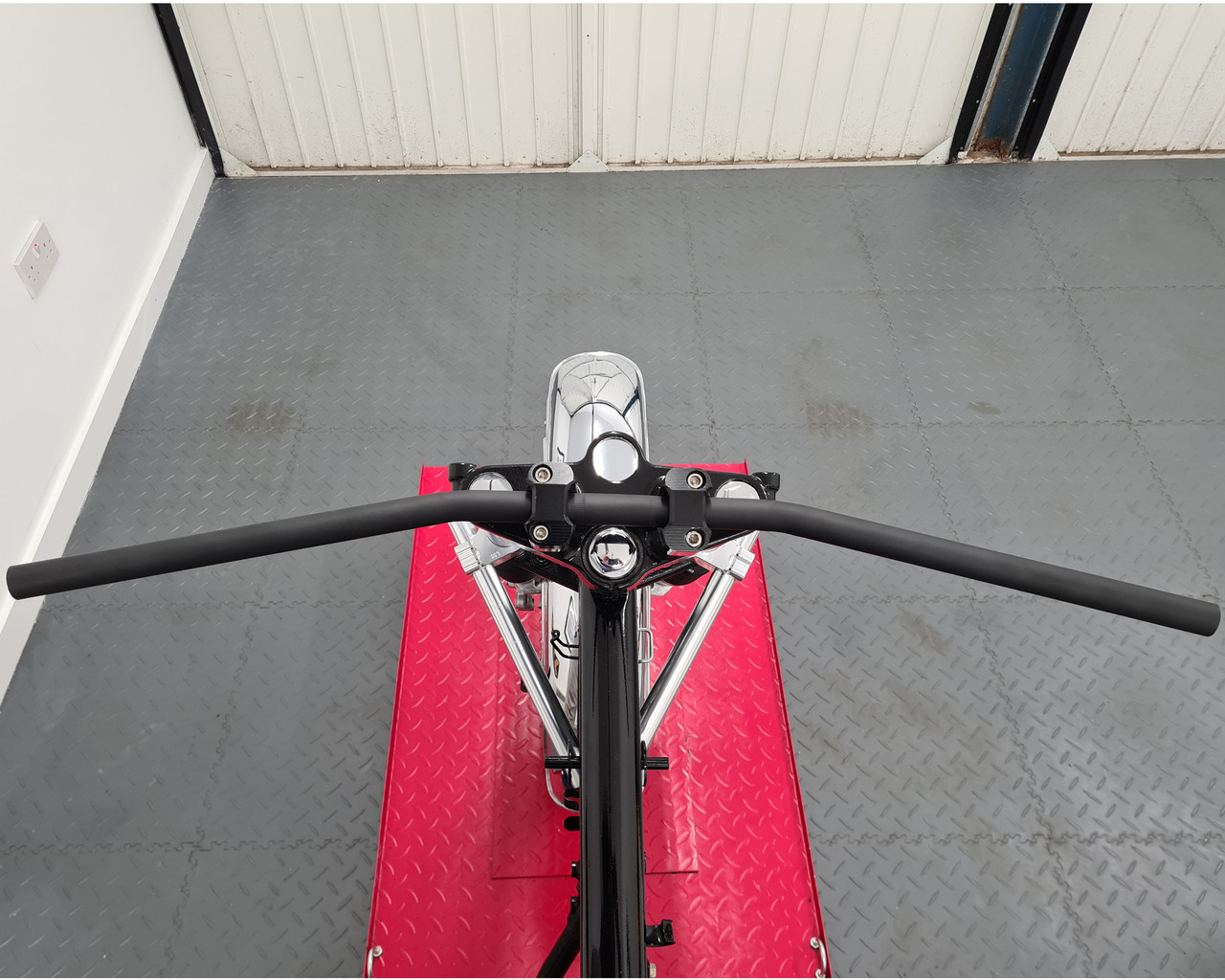 Streetfighter Motorbike Drag Bars Handlebars - 22mm 7/8" - Black