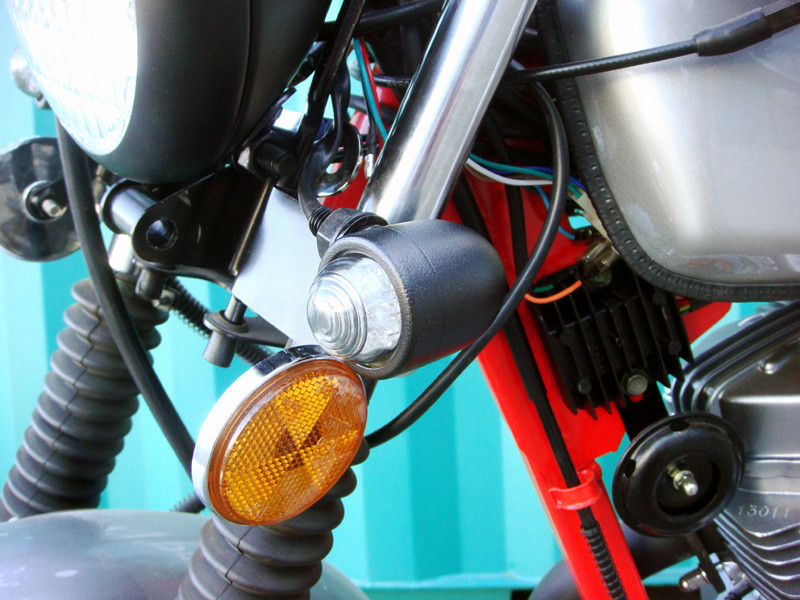 Matt Black Custom Aluminium Motorcycle Motorbike LED Indicators / Turn ...