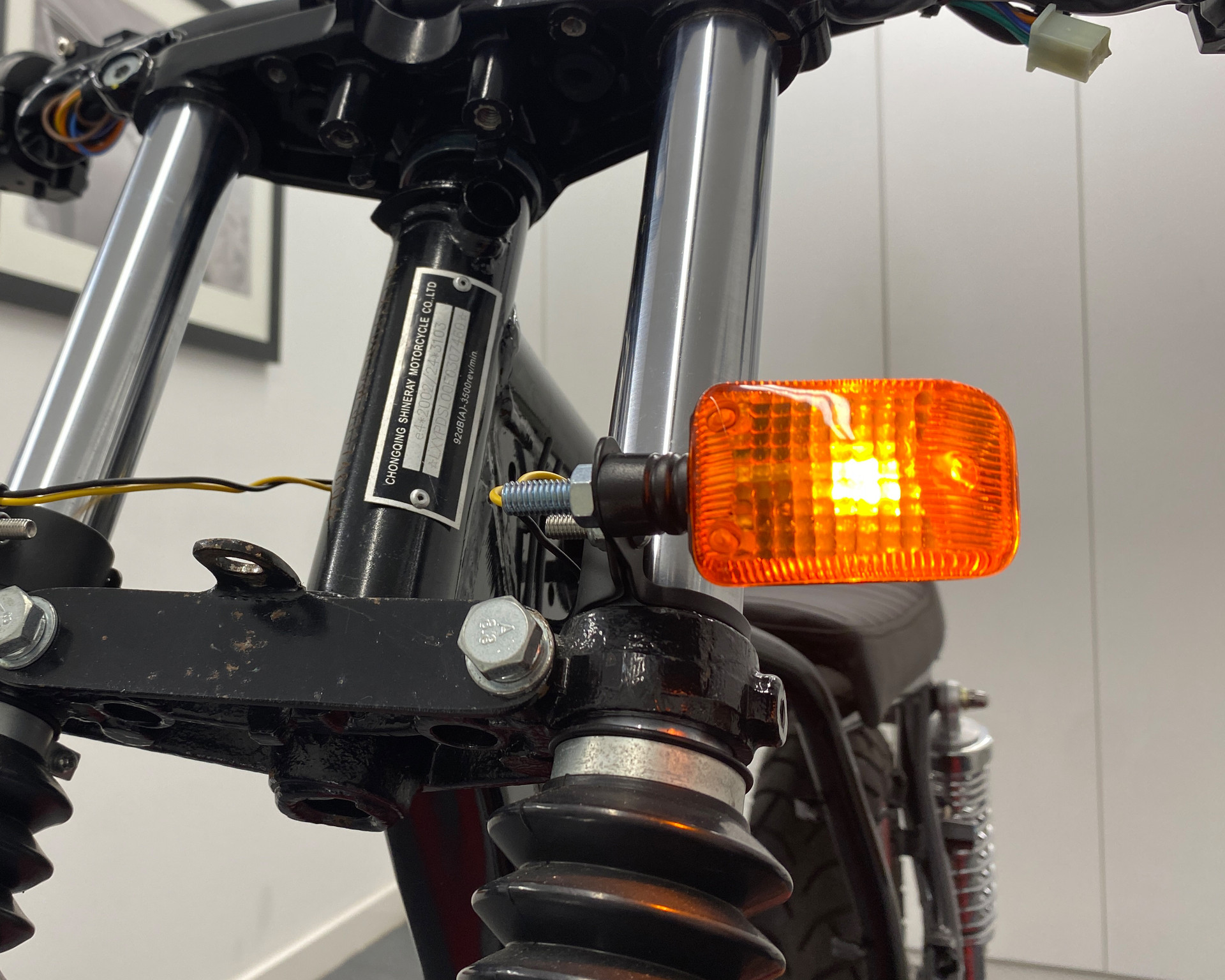 Motorbike 21W Indicators - PAIR - Amber Lens for Street Bikes ...