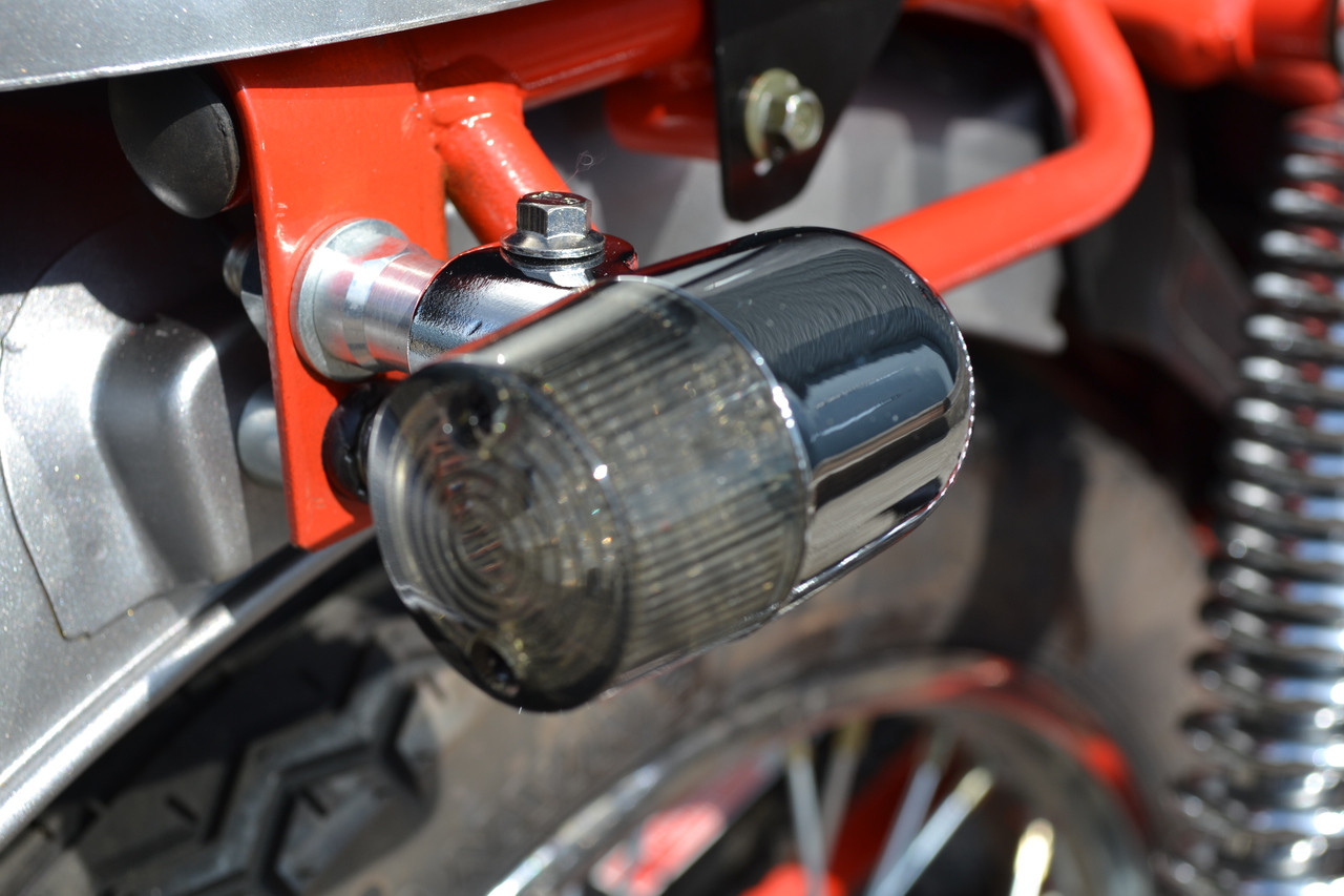 Chrome Aluminium LED Motorcycle Indicators / Turn Signals- Fits most ...