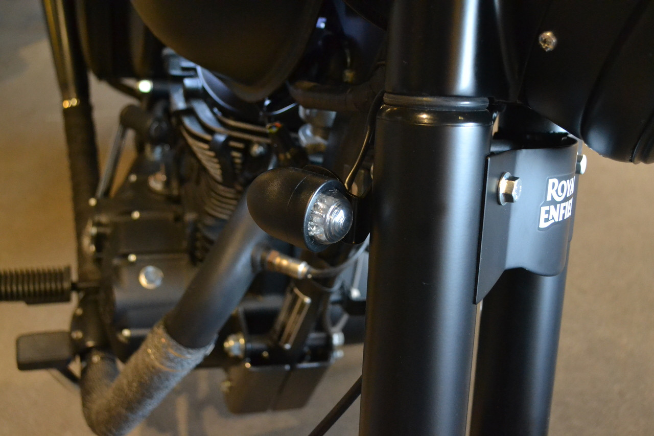Matt Black Custom Aluminium Motorcycle Motorbike LED Indicators / Turn ...