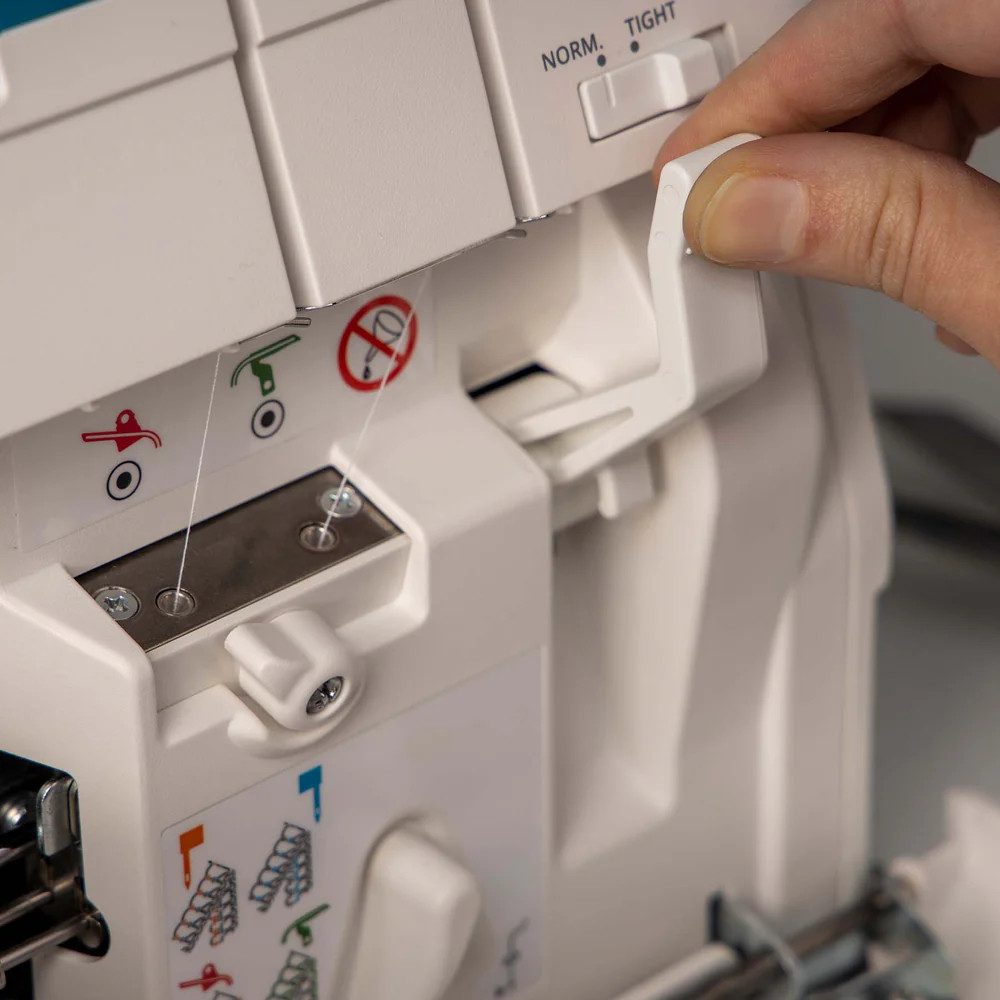 Pfaff Admire Air 5000 Overlock Machine | Professional Serger