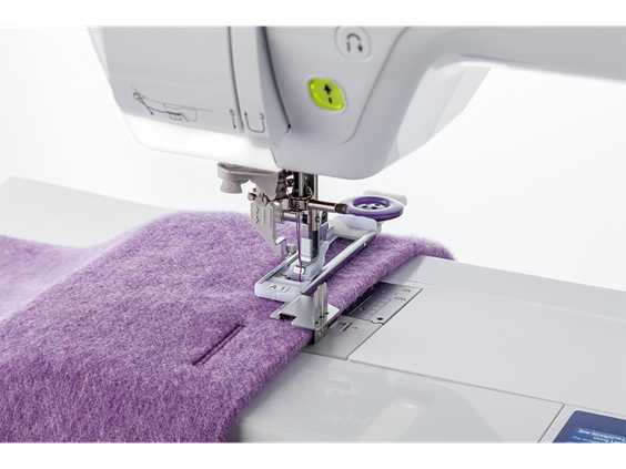 Brother SA105 Binding Buttonhole Foot for XV/V/BQ3050/BQ2450 Series ...