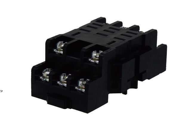 IDEC Relay Socket