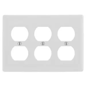 Hubbell 3 Gang Nylon Wall Plate 3 Duplex Receptacle (White)