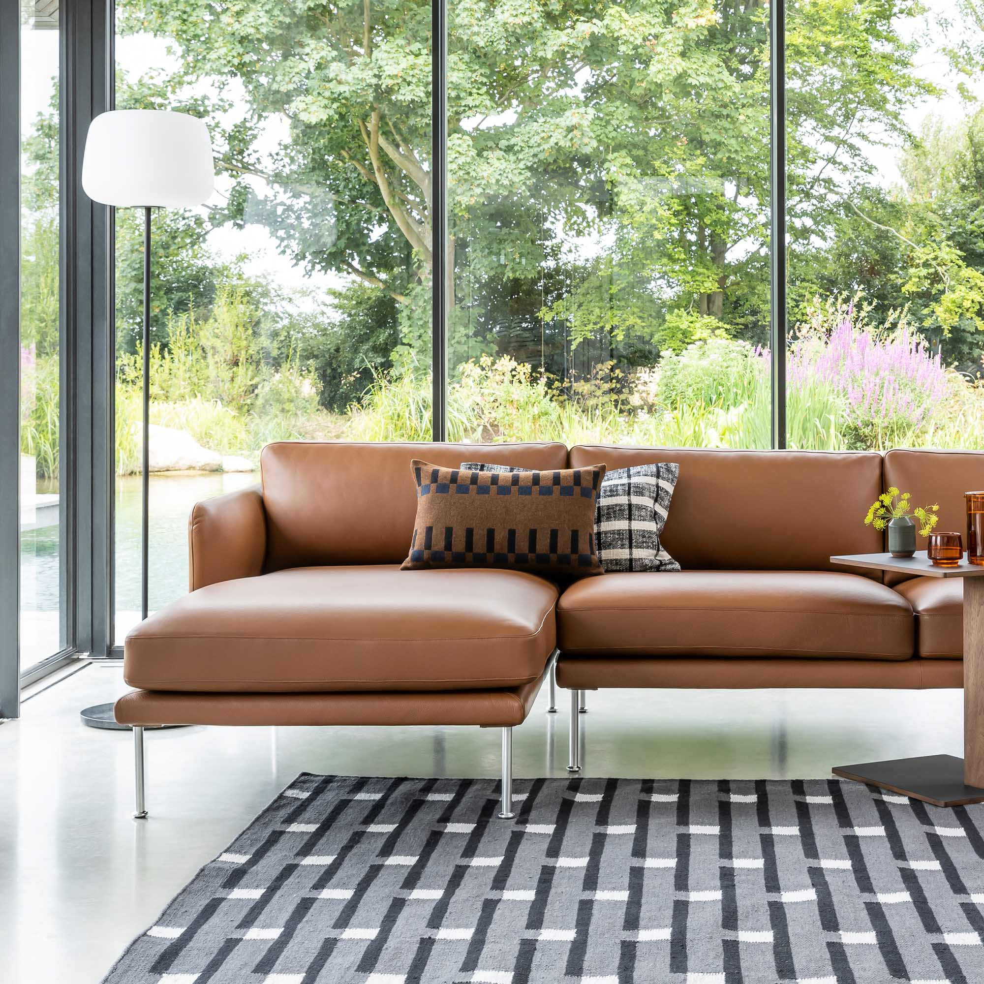 Case Nordin Sectional Sofa