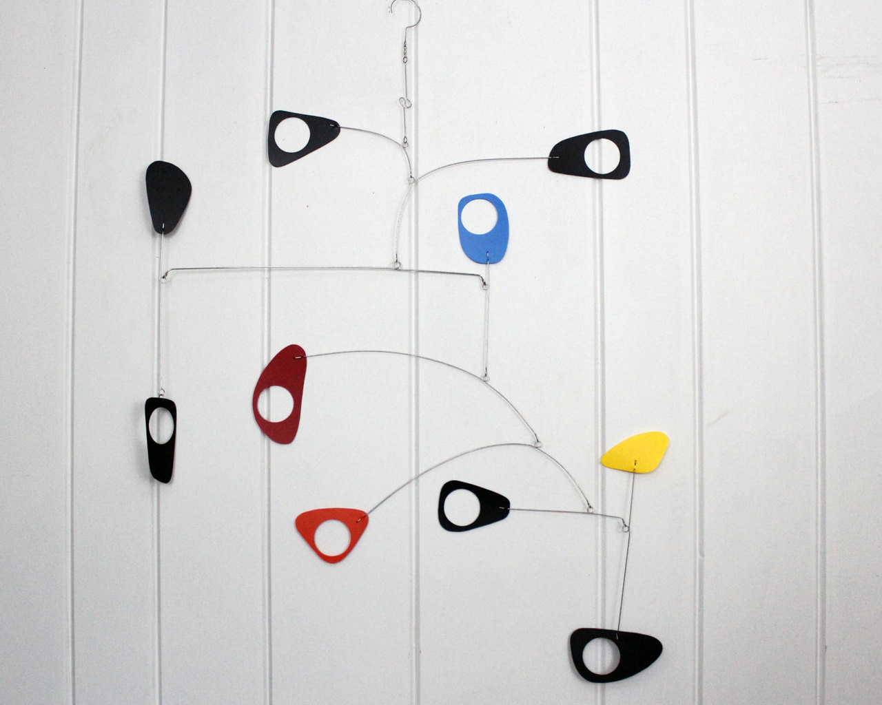 Modern mobiles inspired by Alexander Calder | Hanging Mobile Gallery