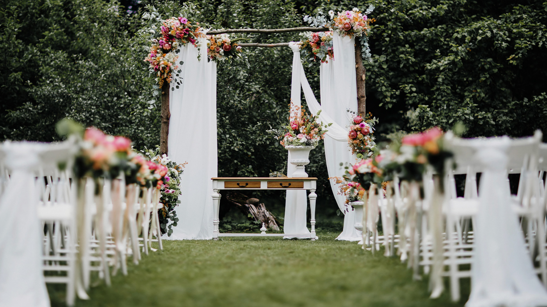 Eight ways to have an eco-friendly wedding - FOOGO Green