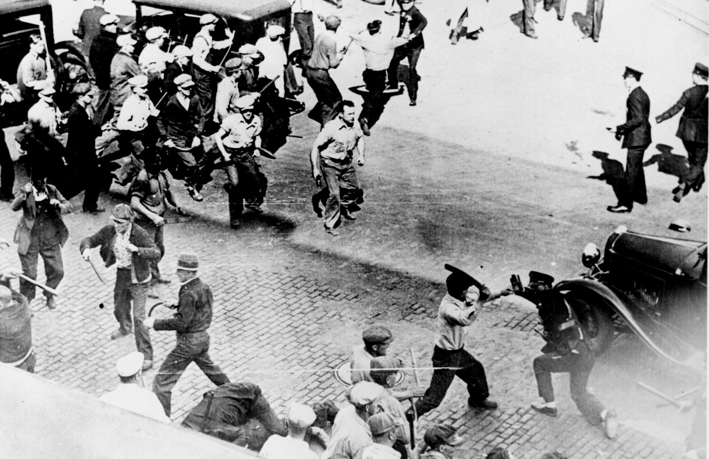 Teamsters United: The Minneapolis General Strike of 1934 - Radical Tea ...