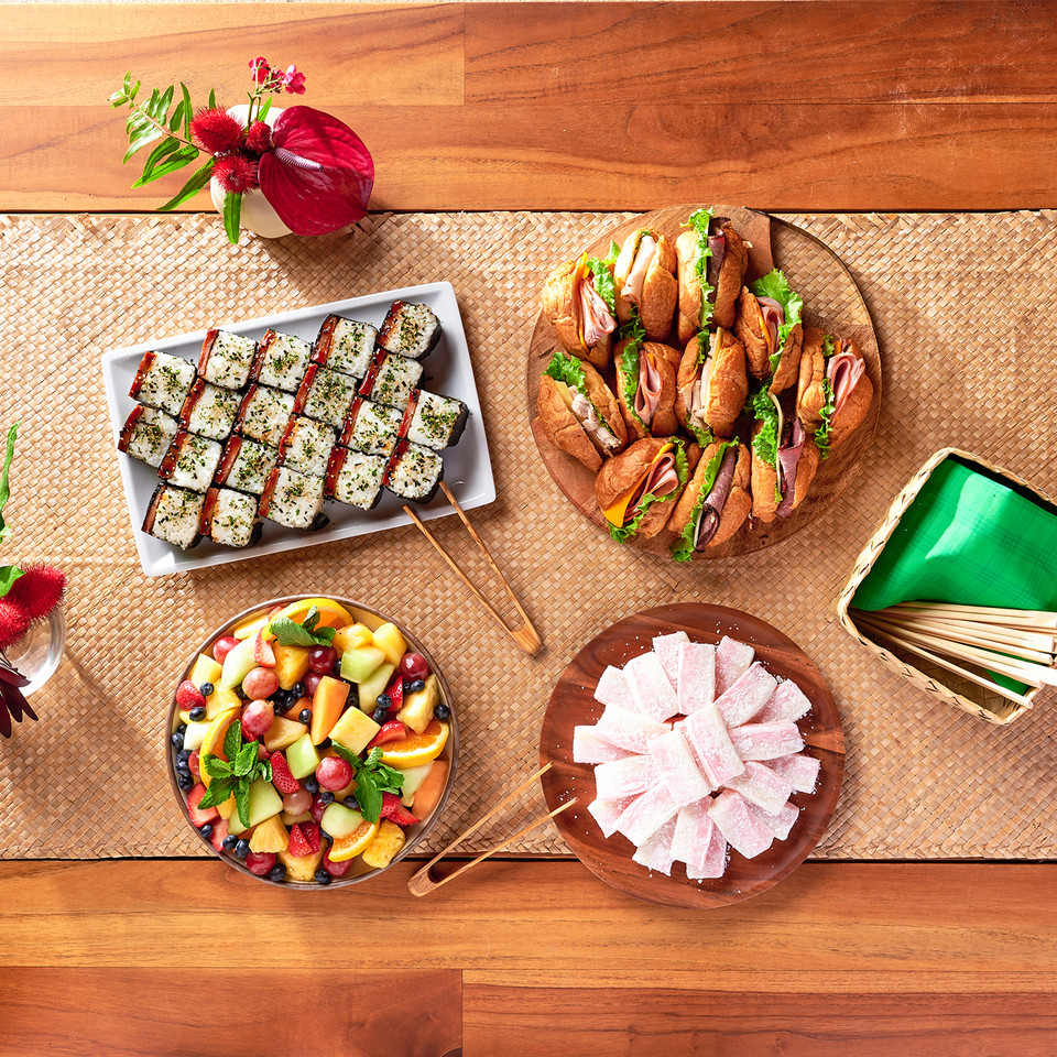 Foodland Party Pans