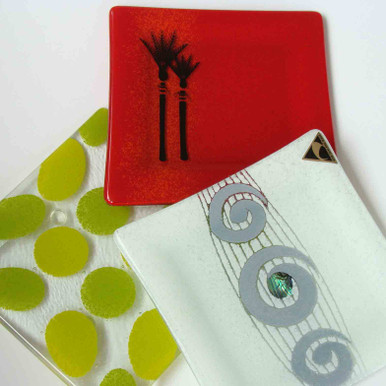 Small NZ Souvenirs | Glass plates | Lovely hand-made platter with Koru ...