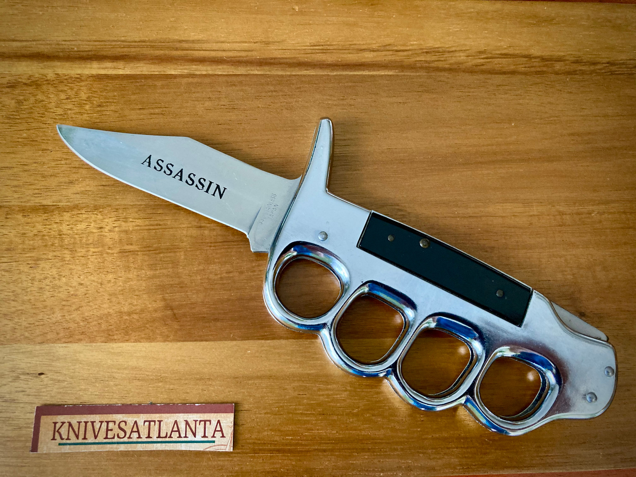 Japanese Valor "Assassin" ~ "Knuckle Duster" Lockback ~ Vintage