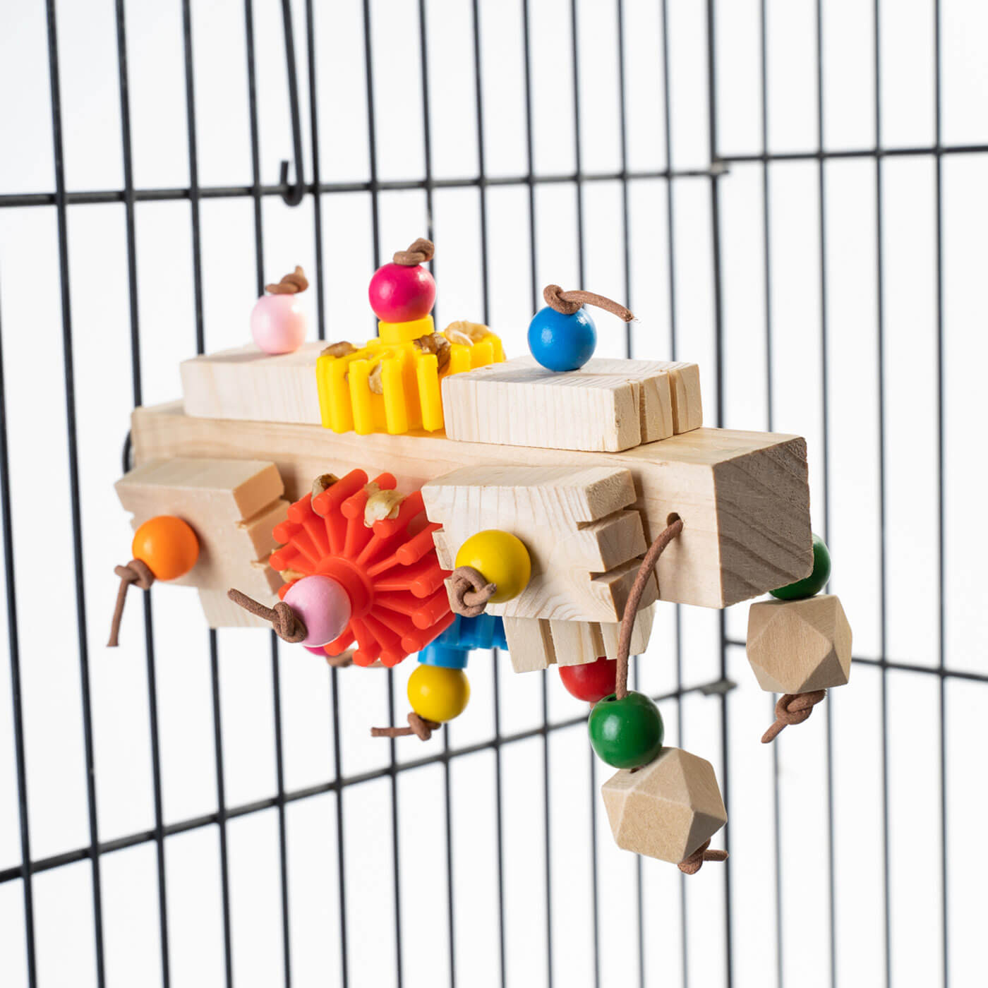Natural Spinning Fun Foraging Parrot Perch for Bird Cages