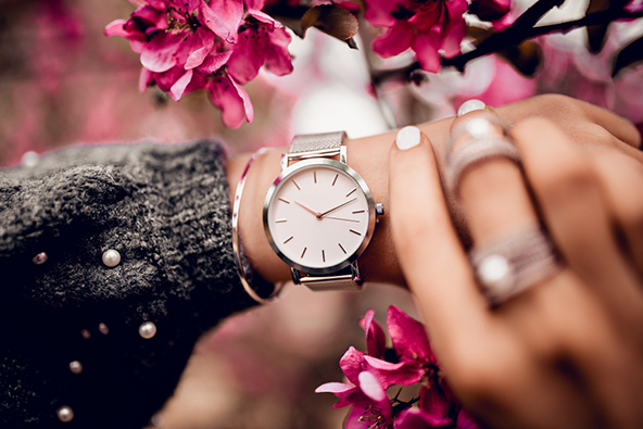 5 Best Small Watches for Women - Luxury Of Watches