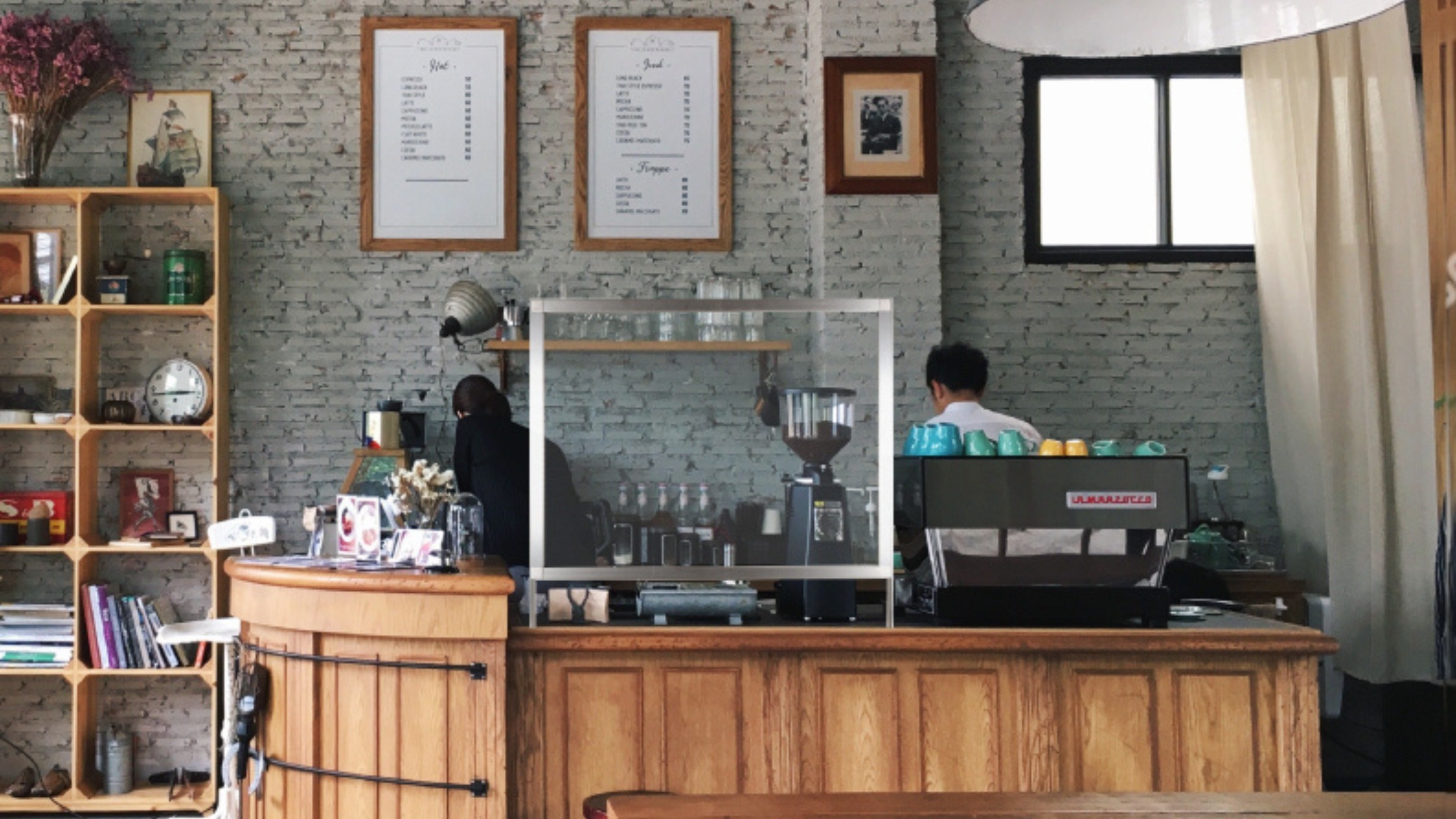 Redefining Retail Space with Room Dividers as Merchandising Tools ...