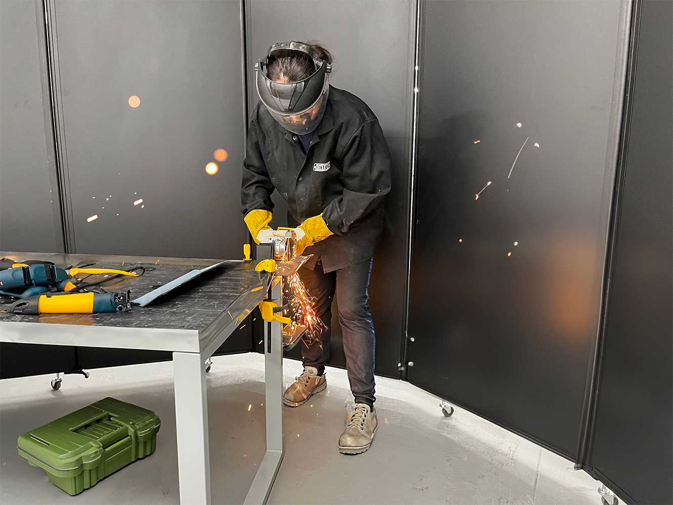 Introducing Versare’s Fire-Resistant Portable Welding Partition ...