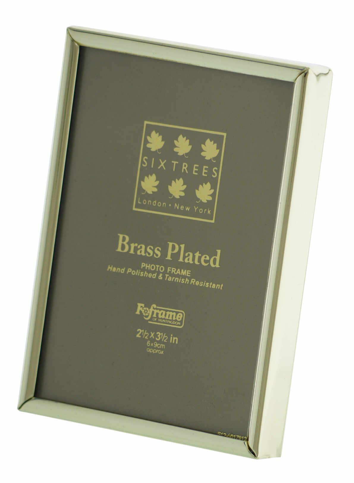 The largest range of Sixtrees Photo frames available online.