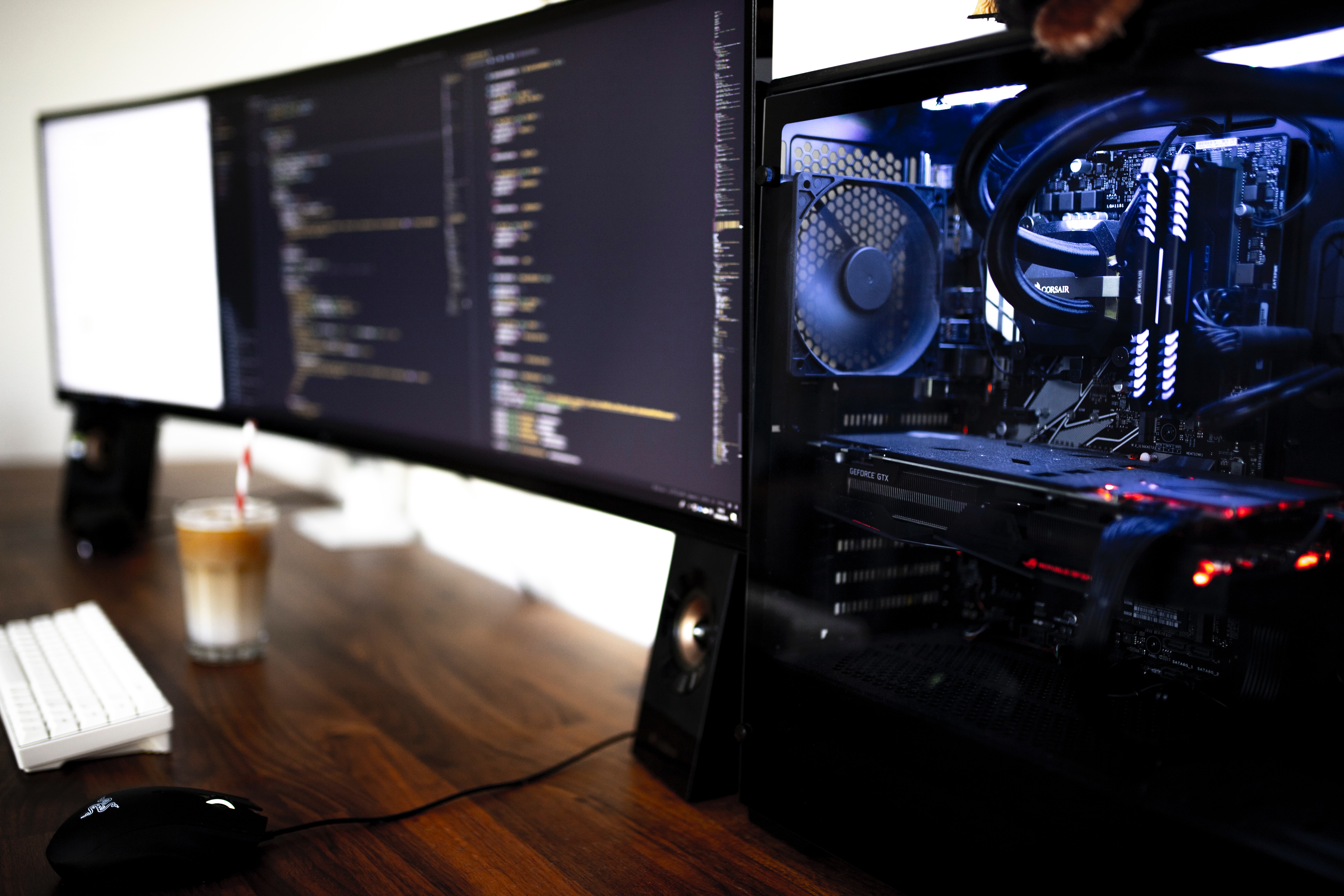 4 Tips for Picking the Correct Computer or TV Mount - Rackfinity.com