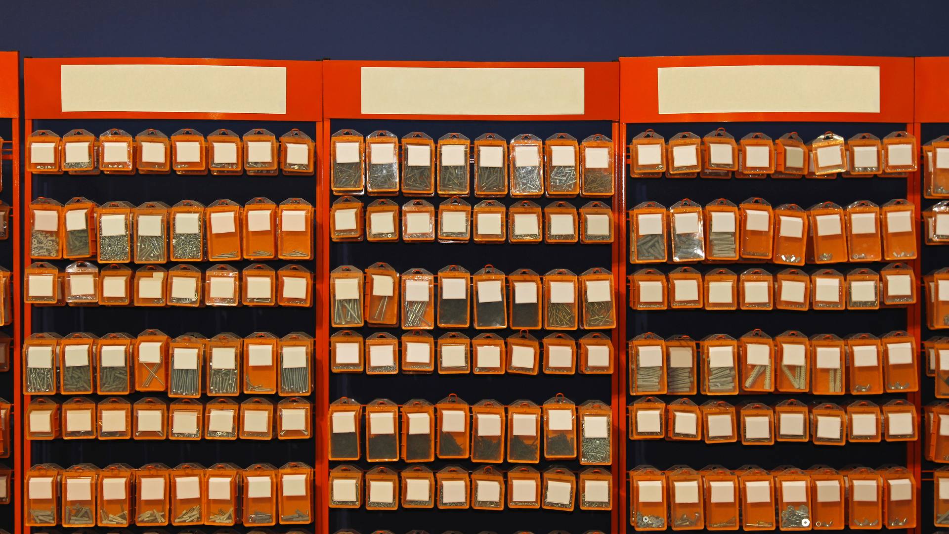 How to Choose the Correct Rack Screw for Your Needs - Rackfinity.com