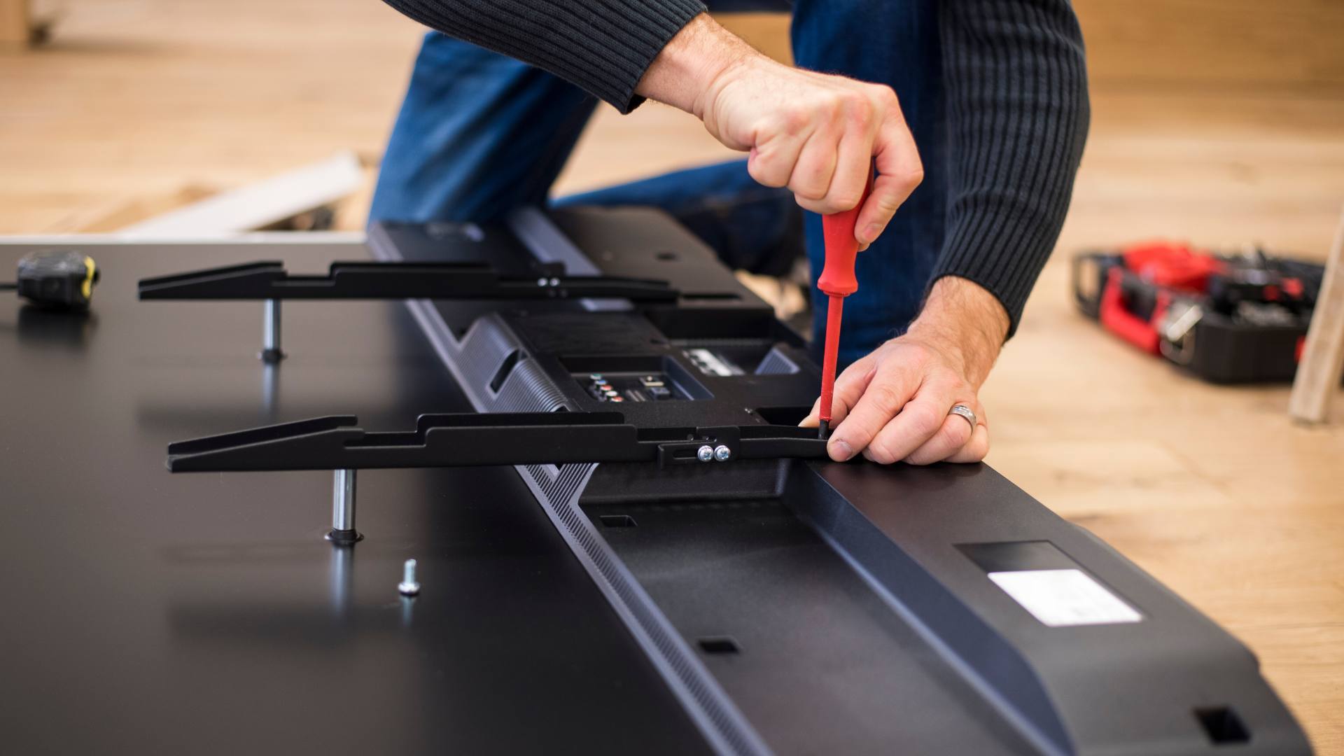The Power of Desk Wall Brackets for a Clutter Free Space - Rackfinity.com