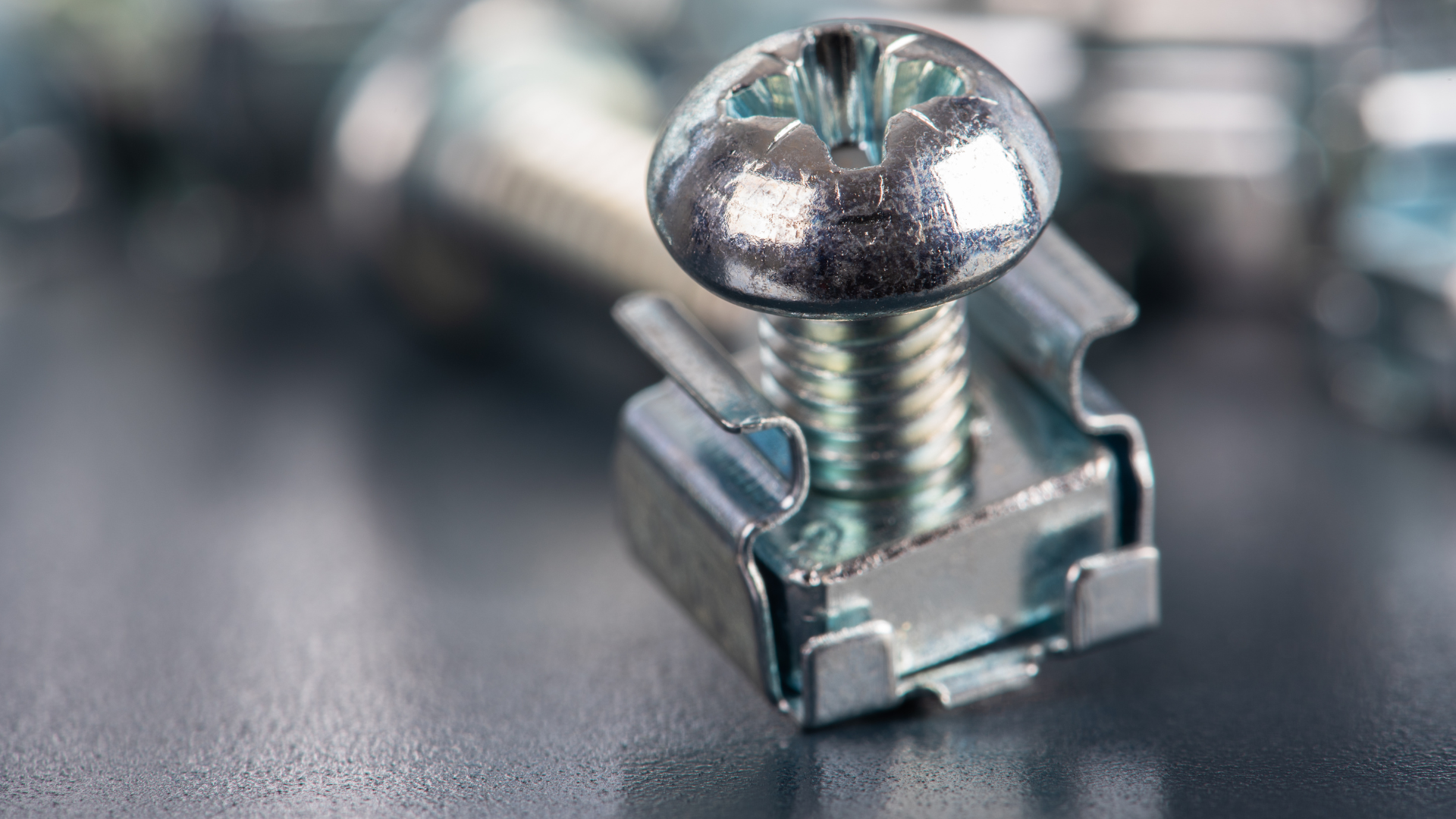 Avoid Stripping And/Or Misplacing Your Rack Screws Using These Handy ...