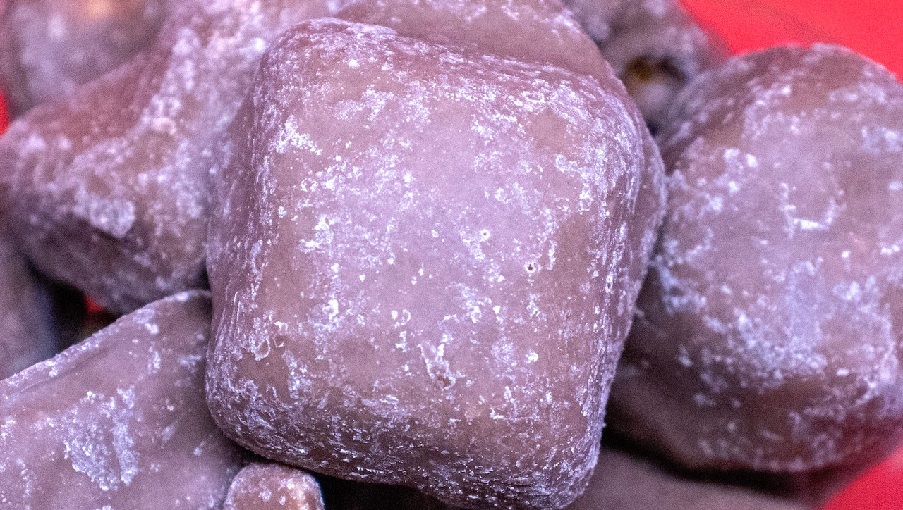 Chocolate Flavoured Cinder Toffee 100g