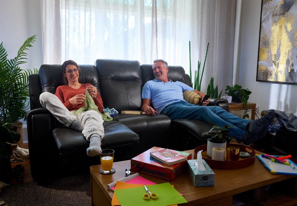Discover the Perfect Recliner Sofa: A Step-by-Step Buying Guide - La-Z-Boy