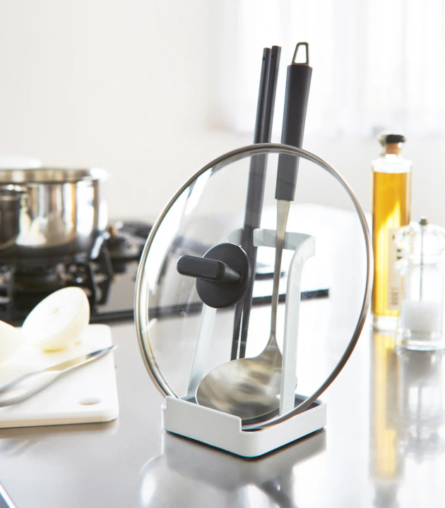 Tower Lid & Ladle Stand