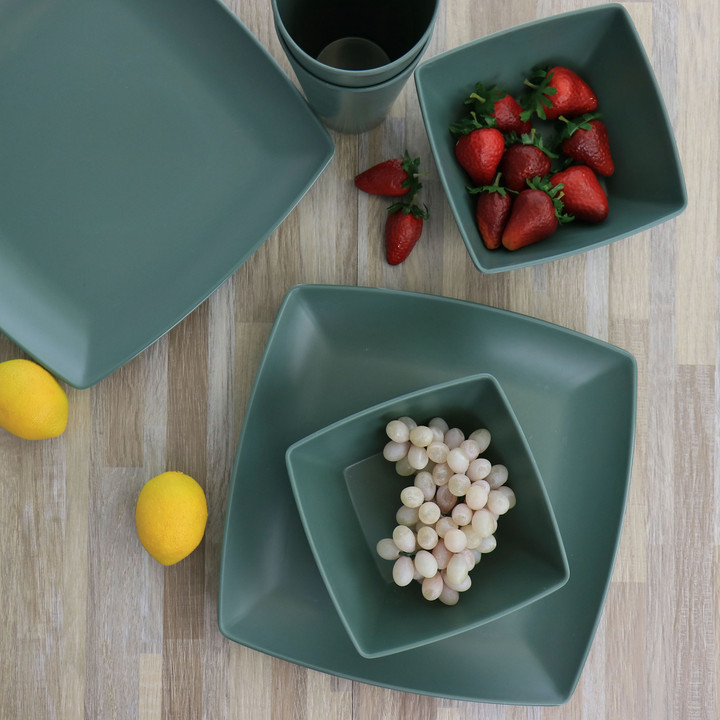 Gibson Home Grayson Melamine 12 Piece Square Dinnerware Set in Green