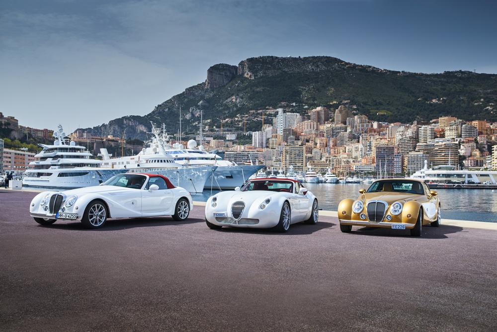 Comparing Classic, Retro and Luxury Cars - www.a-resto-parts.com