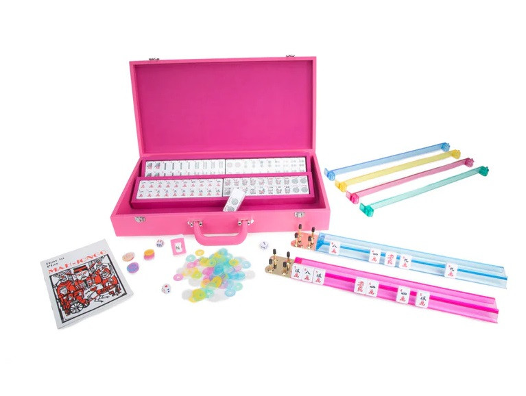 Mahjong Set in Pink Case