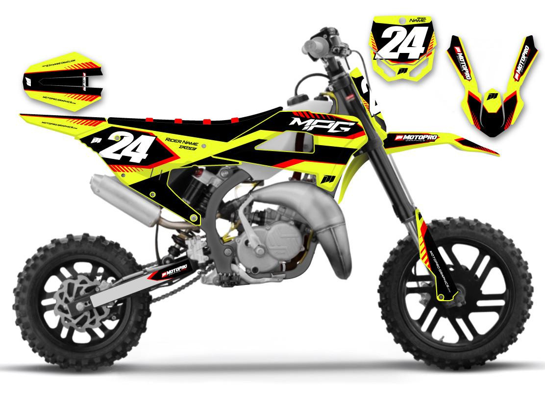 Custom Cobra 4 twelve series Graphics | Motopro Graphics