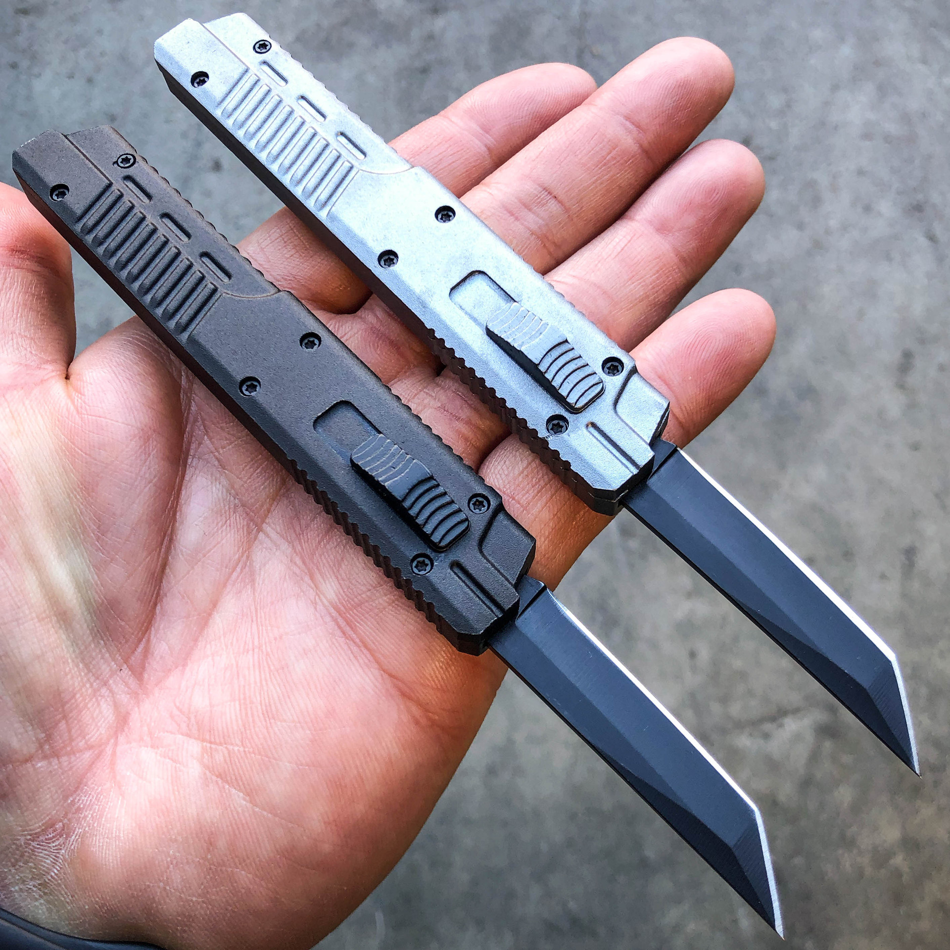 Everyday Carry Micro Wasp OTF - MEGAKNIFE
