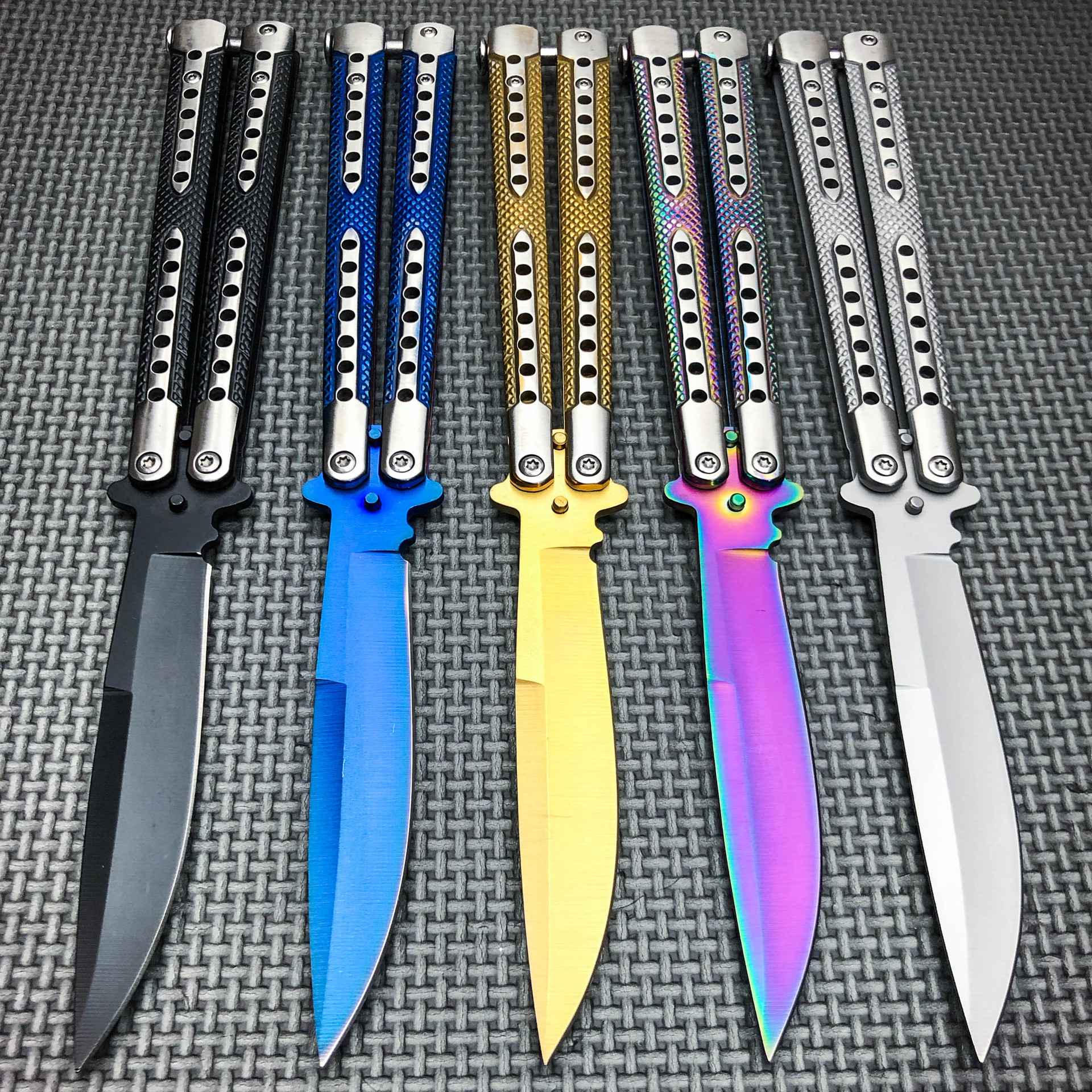 Venom Balisong - MEGAKNIFE