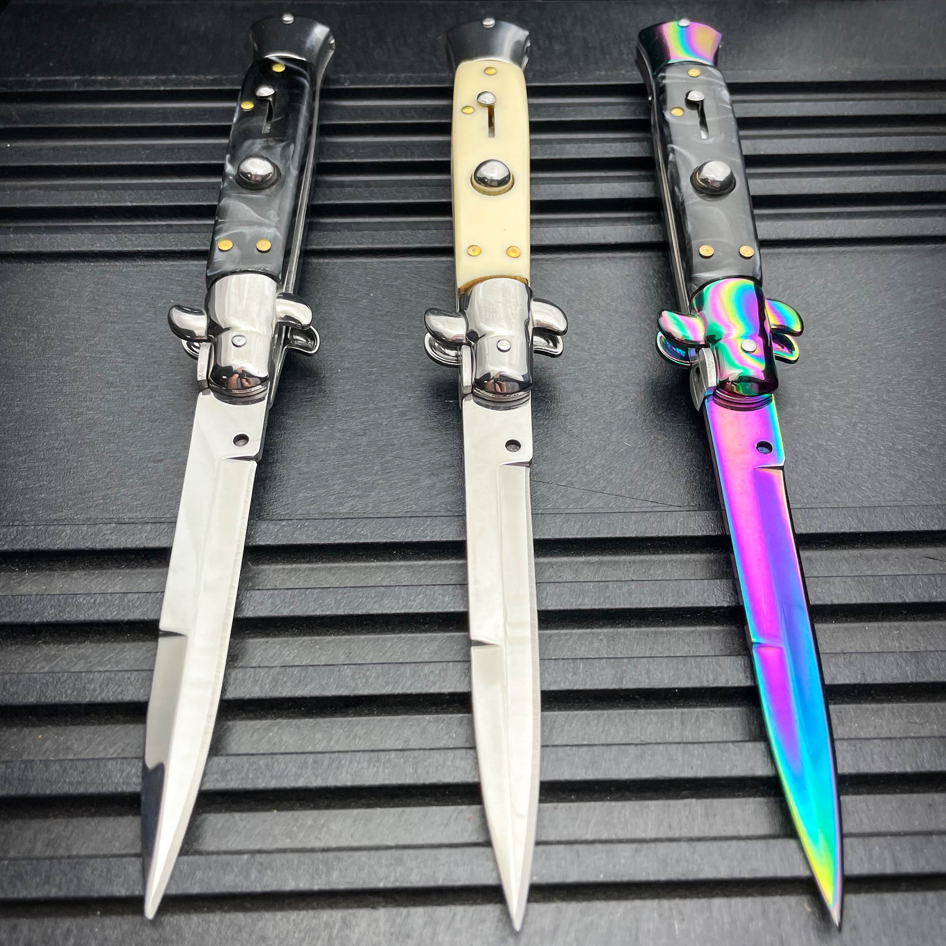 Lever Lock Italian Style Stiletto - MEGAKNIFE