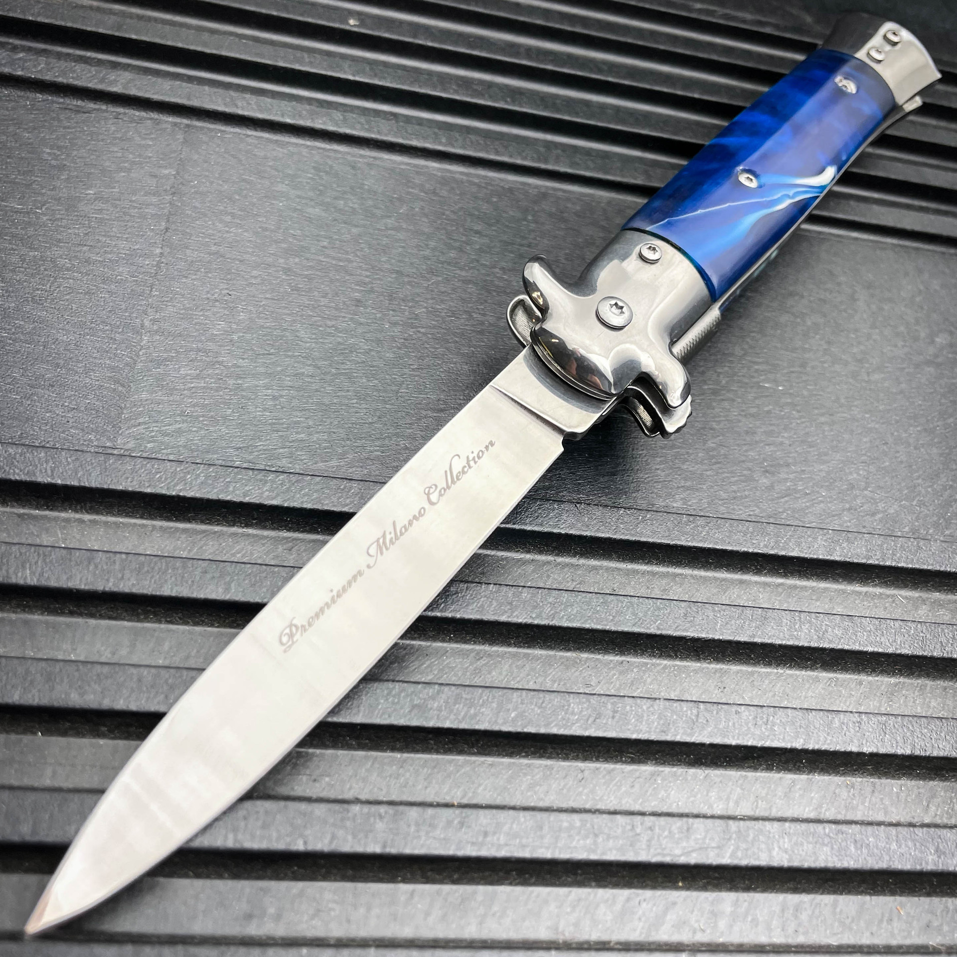 Italian Stiletto Pocket Knife - MEGAKNIFE