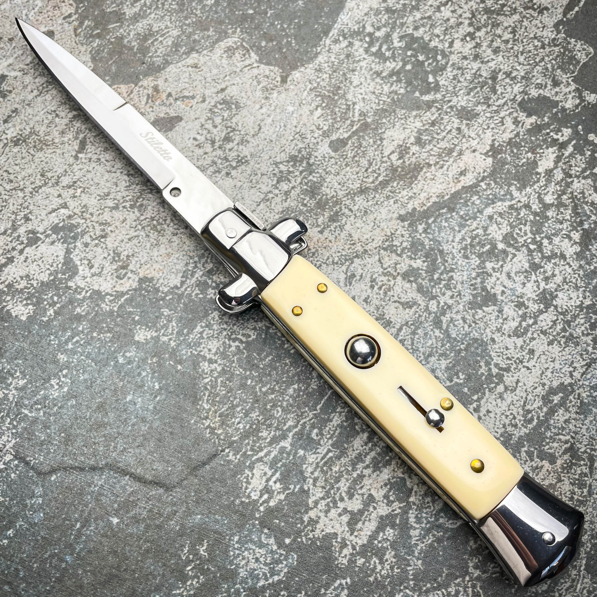Italian Stiletto Pocket Knife - MEGAKNIFE