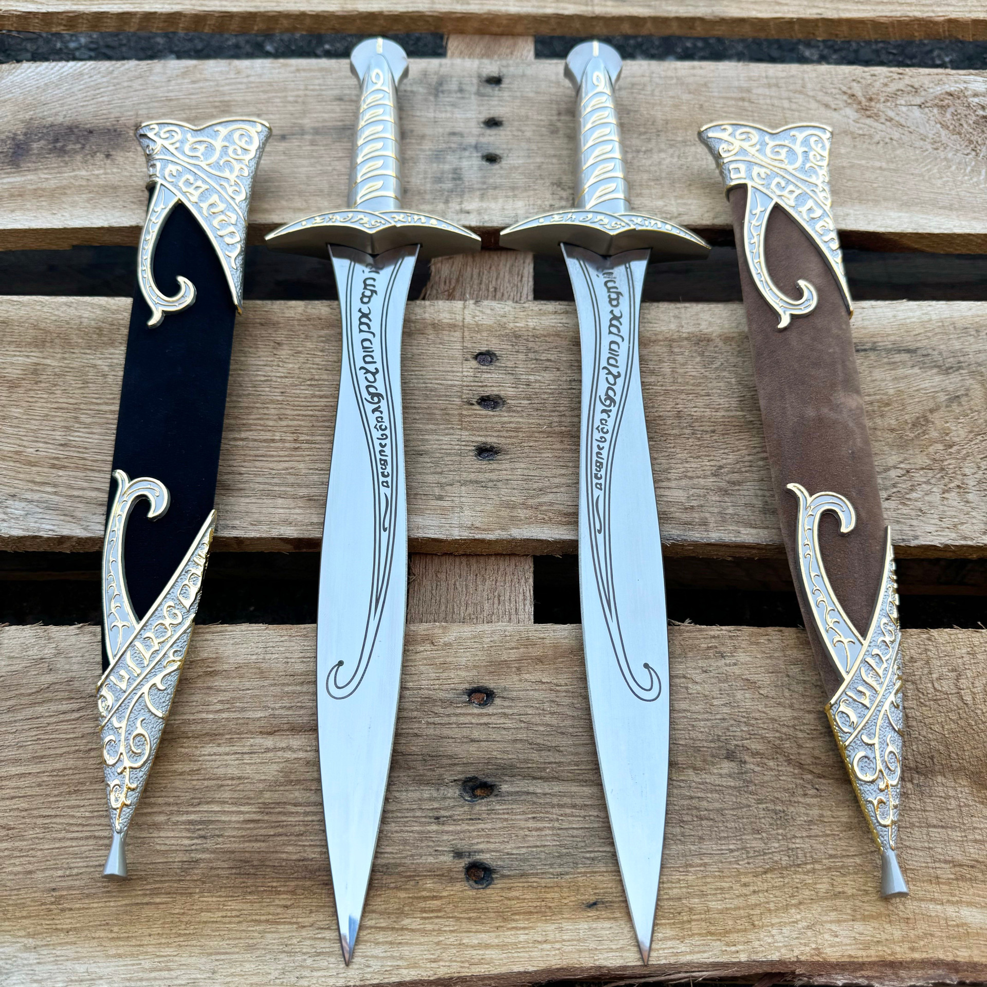 SWORDS - SHORT SWORDS - MEGAKNIFE