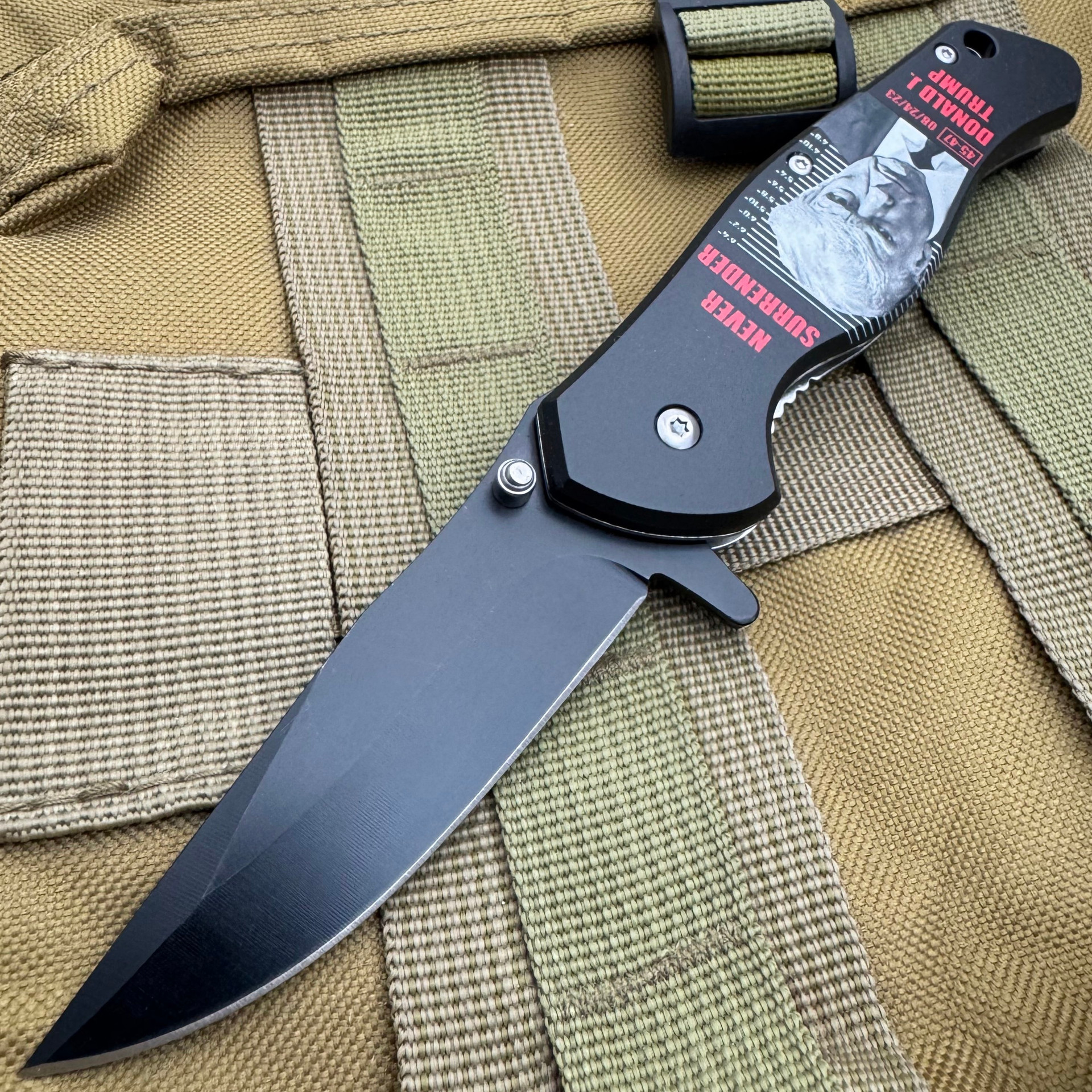 KNIVES - TRUMP COLLECTION - MEGAKNIFE