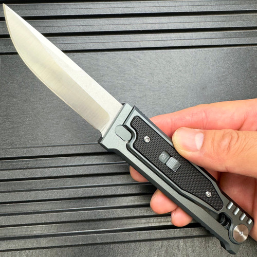 Gravity Knife - MEGAKNIFE
